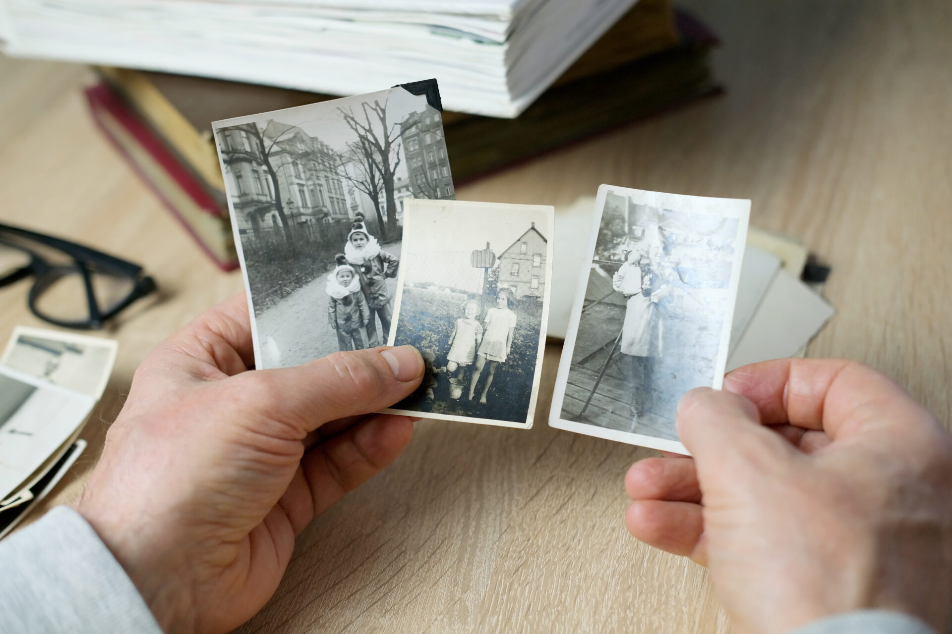 How to Determine the Date of Old Photographs? - Mylio Photos Blog